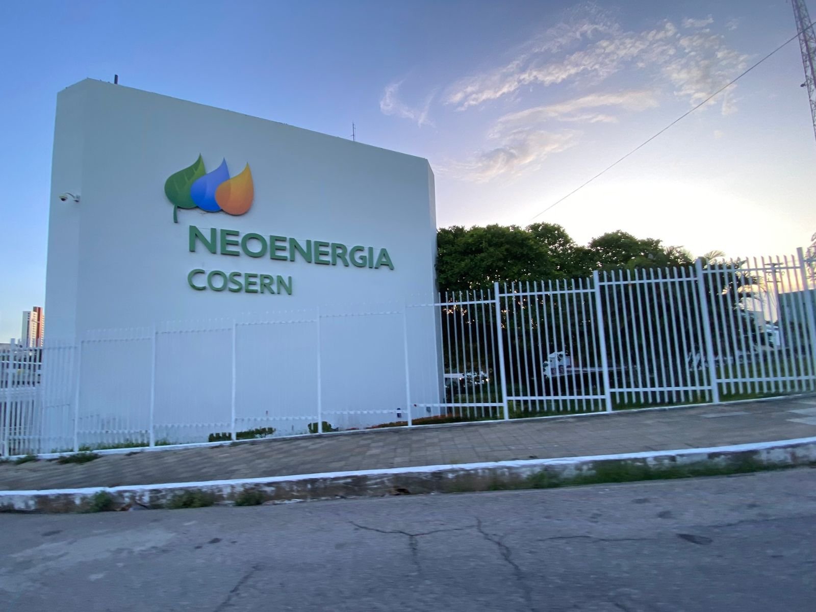 Neoenergia Cosern é criticada por quedas de energia no Réveillon - Por ...